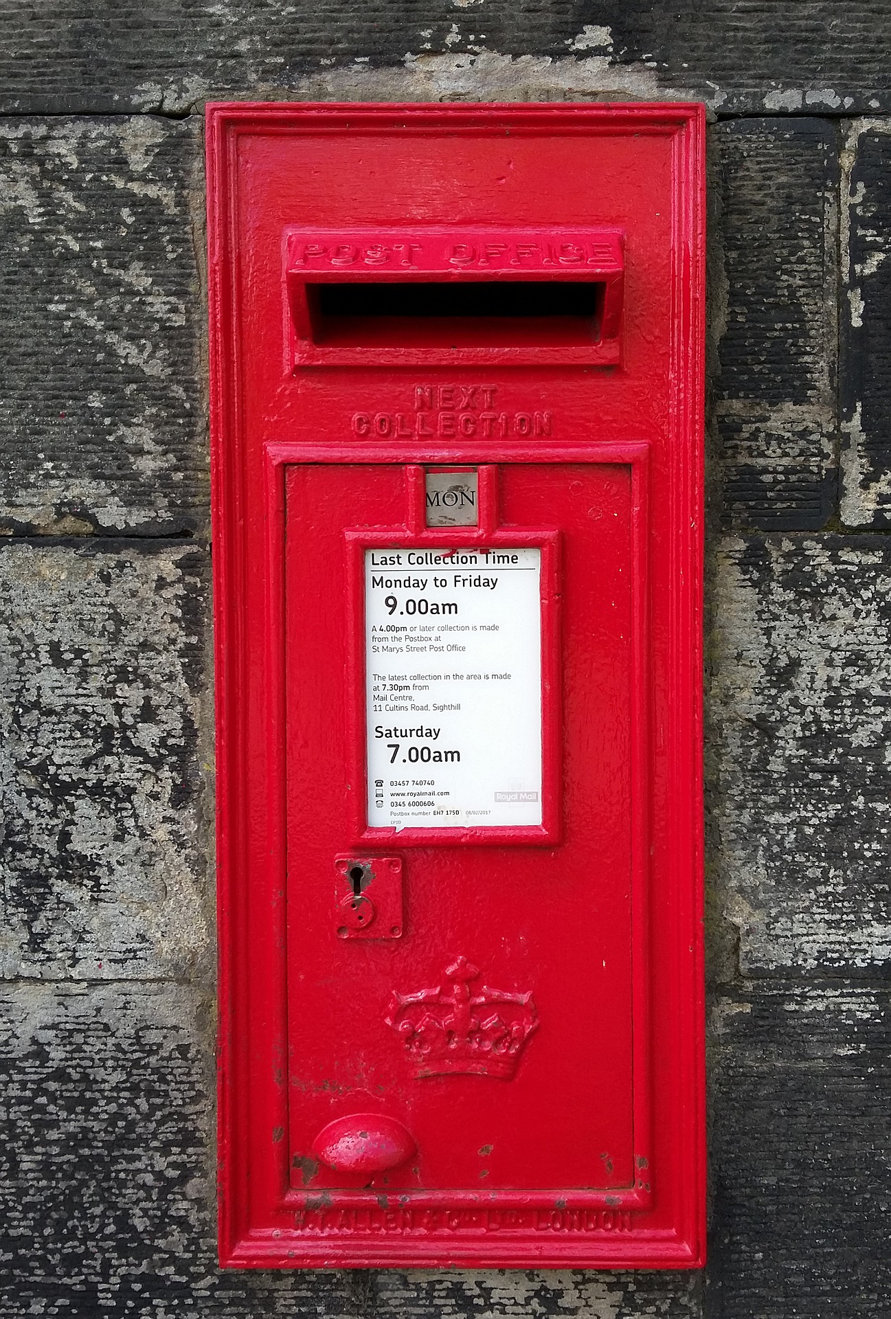 Royal Mail Group Ltd v Communication Workers Union (CWU): injunctions ...